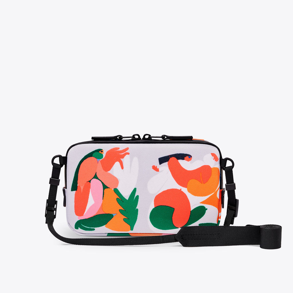 Ucon Acrobatics • Ando Medium Bag • Amber Vittoria