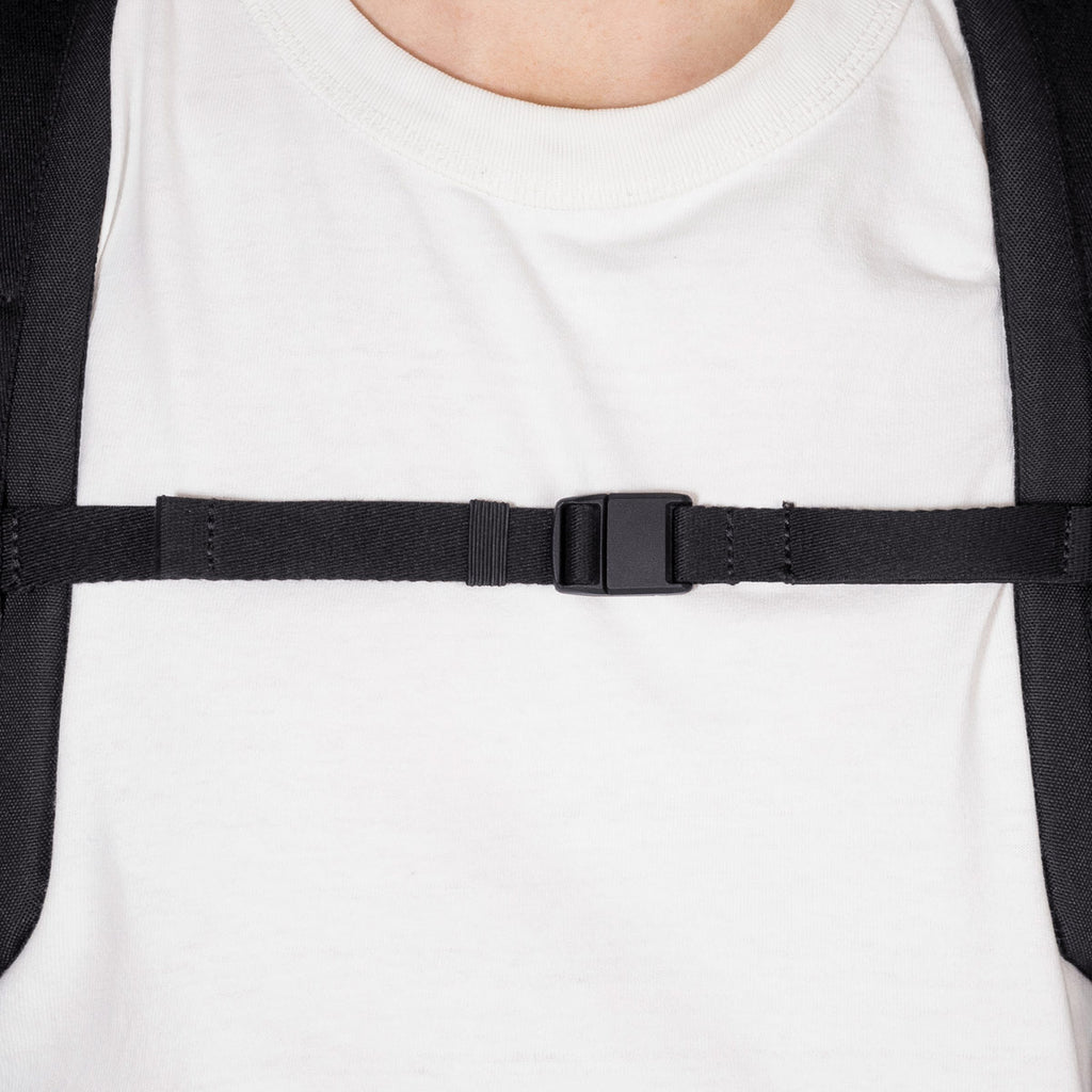 Ucon Acrobatics • Chest Strap Magnetic