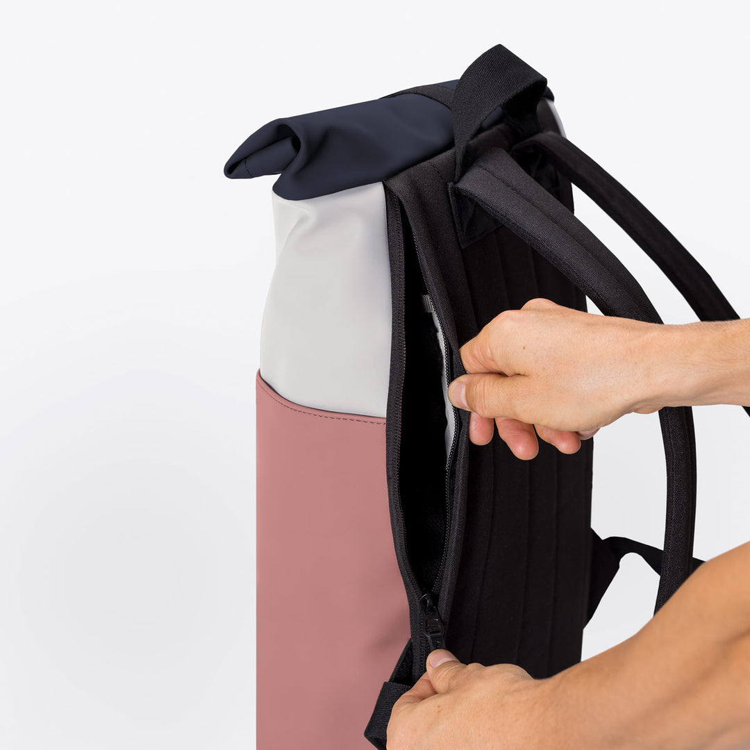 Ucon Acrobatics • Hajo Medium Backpack • Lotus Infinity (Glacier Grey ...