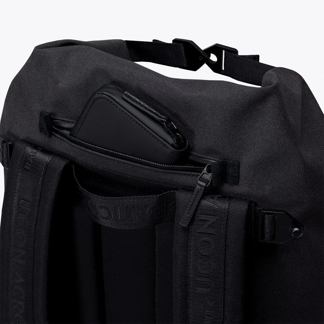 Ucon Acrobatics • Frederik Backpack • Phantom Series (Asphalt Reflective)